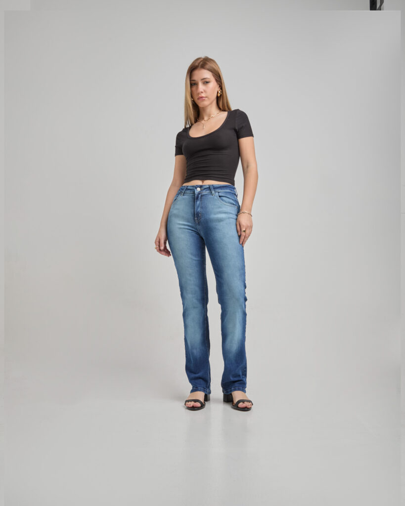 Pantalón Jean Recto Elena Azul Localizado – Vertu Jeans